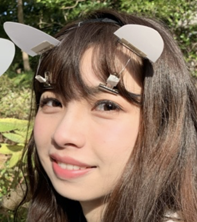 SUGO-MIMI: A Waggle Ear-Type Device Linked to Eyebrows | Internal Space